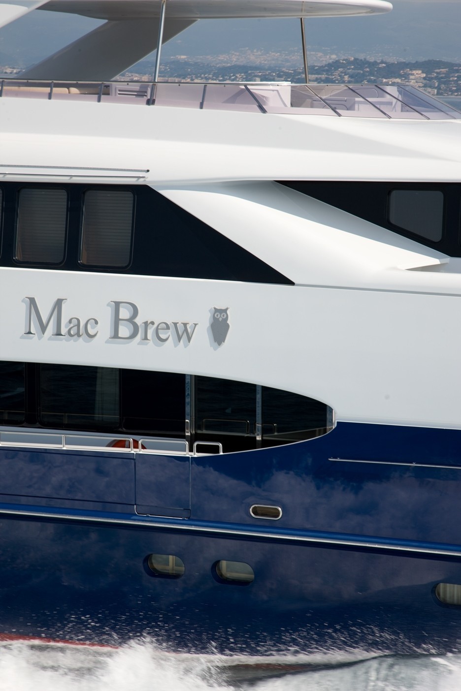 MAC BREW Yacht Charter Details, Heesen | CHARTERWORLD Luxury Superyachts